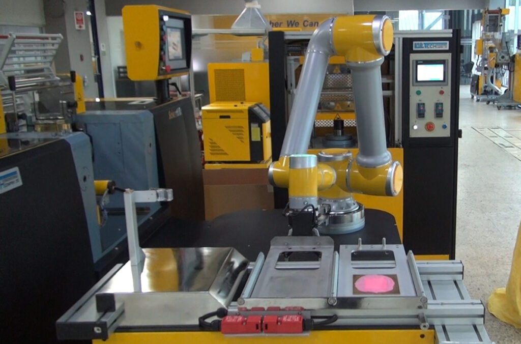 LOBOT COLOR MATCHER MACHINE - Saga Instruments Pte Ltd